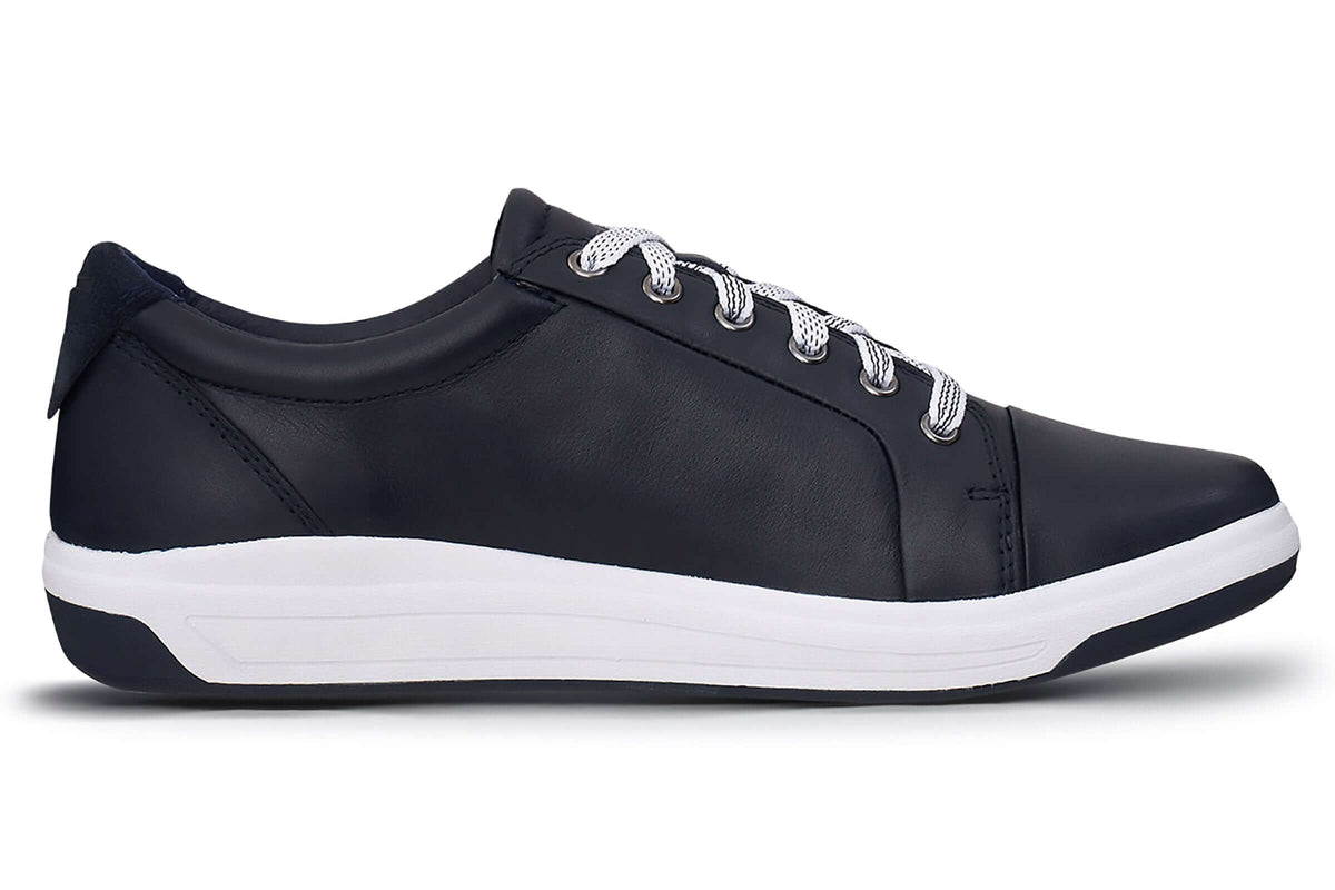 Ascent Stratus Women's Sneaker