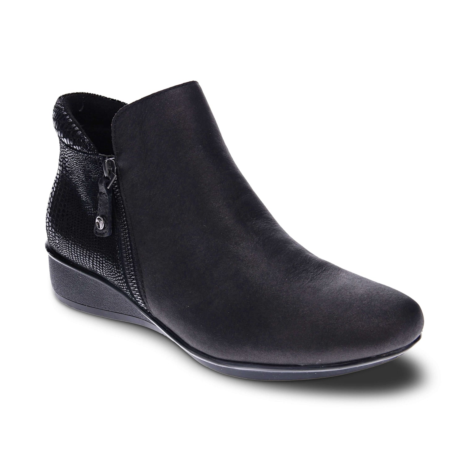 Shop Revere Australia Online: Footwear Sales & Deals